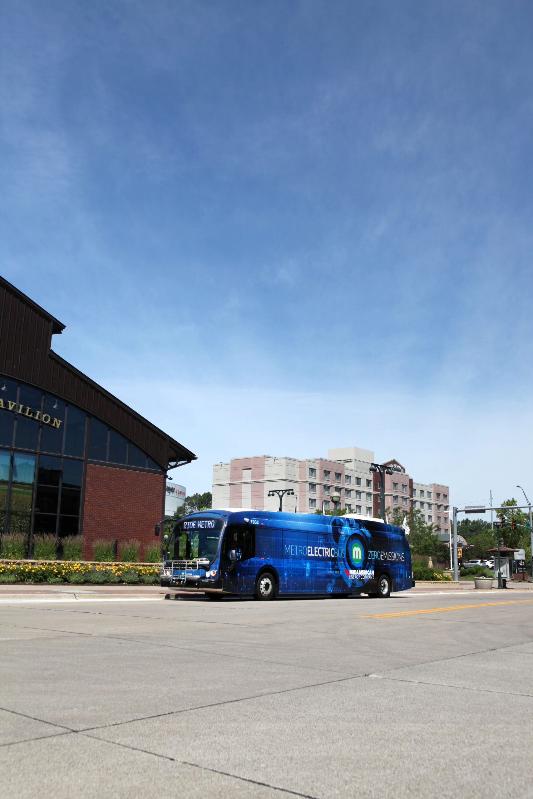 MetroLink gets $10.3M boost from Rebuild Illinois funds