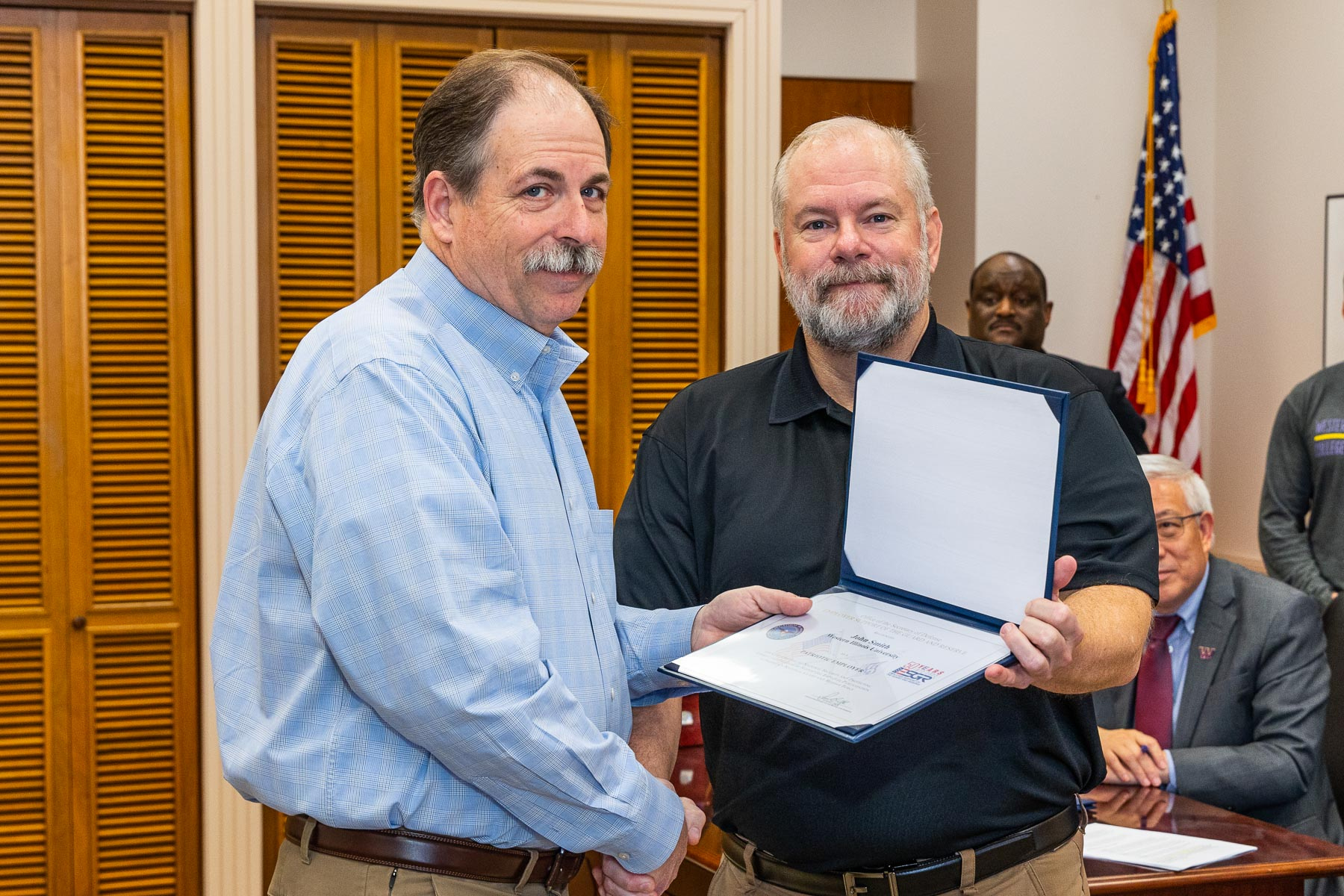 WIU VP/alumnus receives military support award