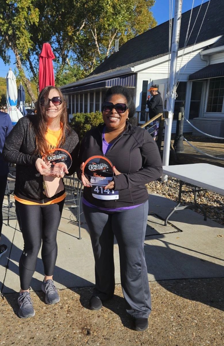 YWCA honors Ambassadors of Change at annual race