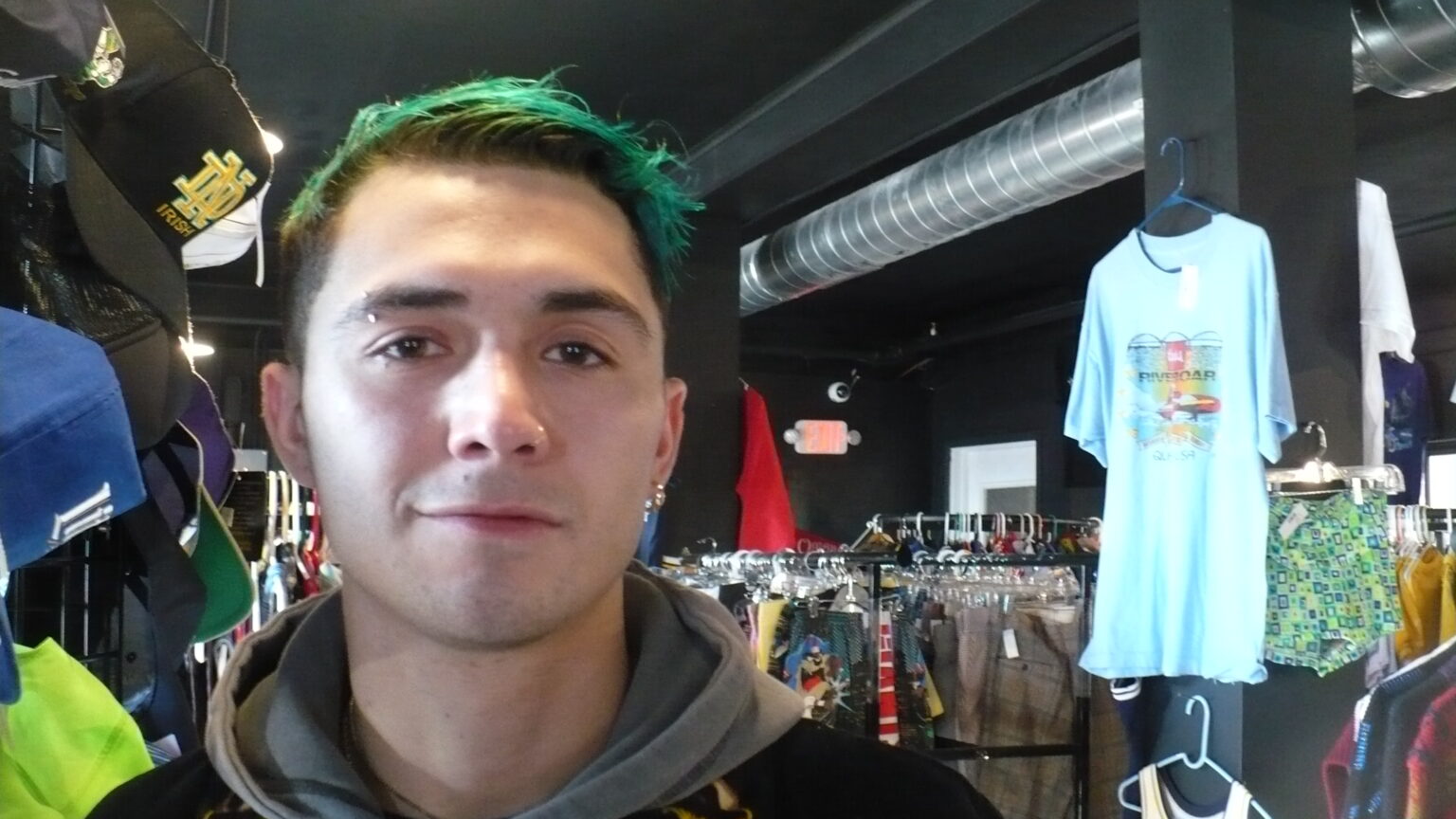 Envied Vintage Clothing: Store gets new life in temporary home