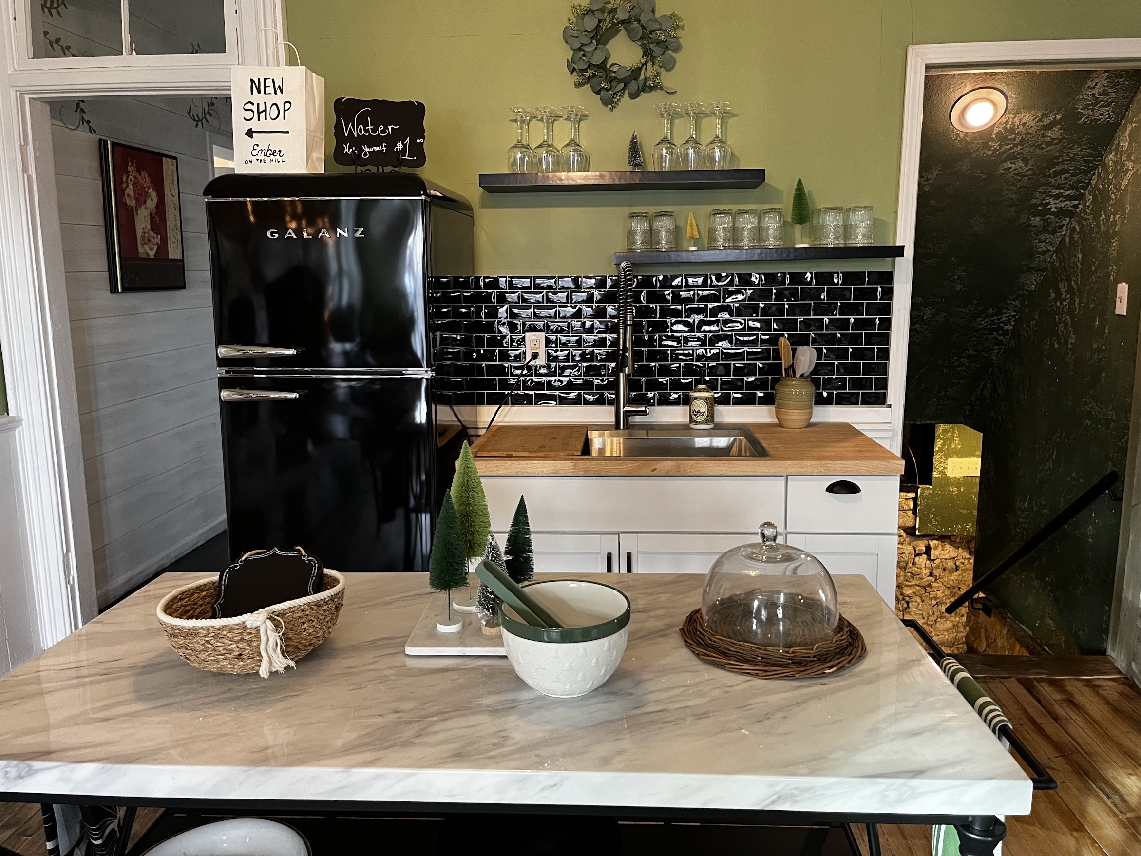 Grasshoppers Gatherings jumps into the event venue business