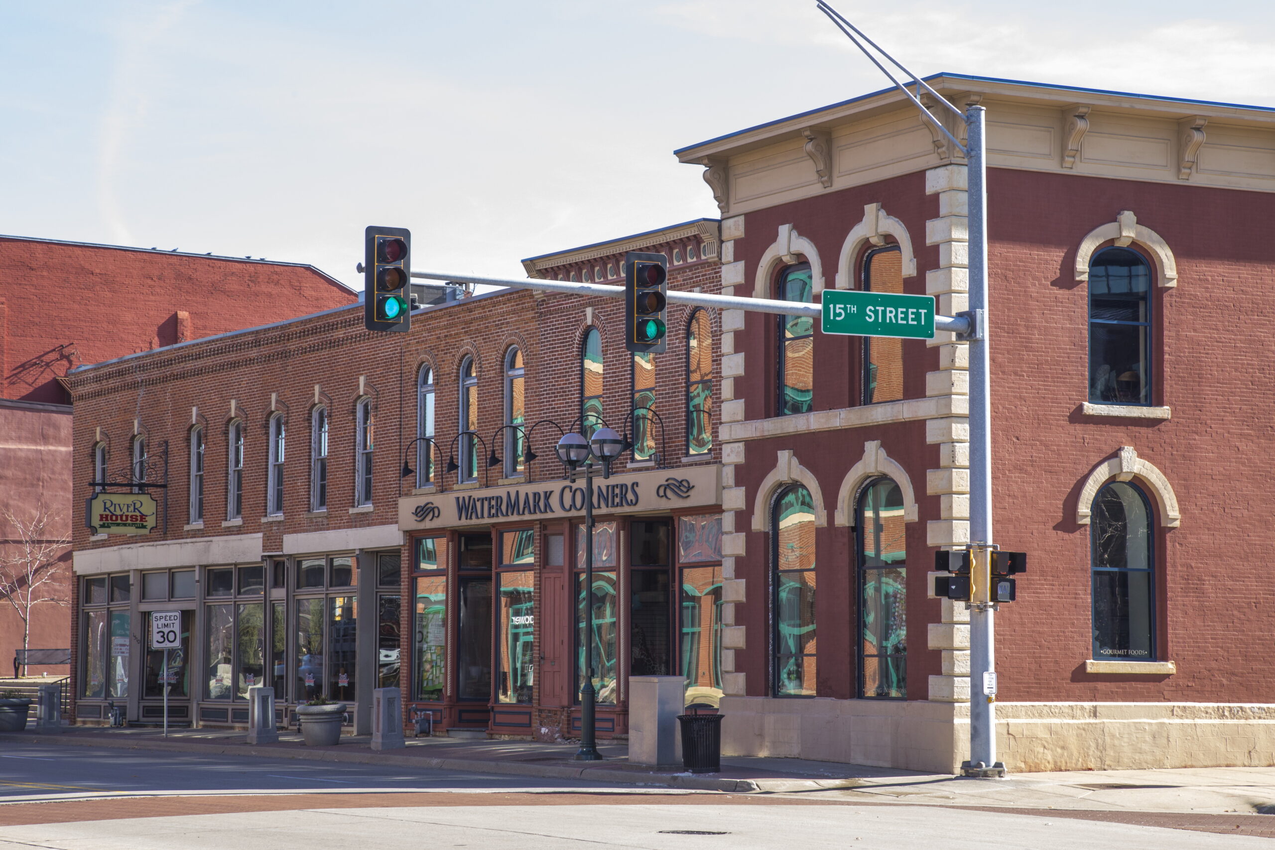 WaterMark Corners, a key Moline Centre fixture, to close