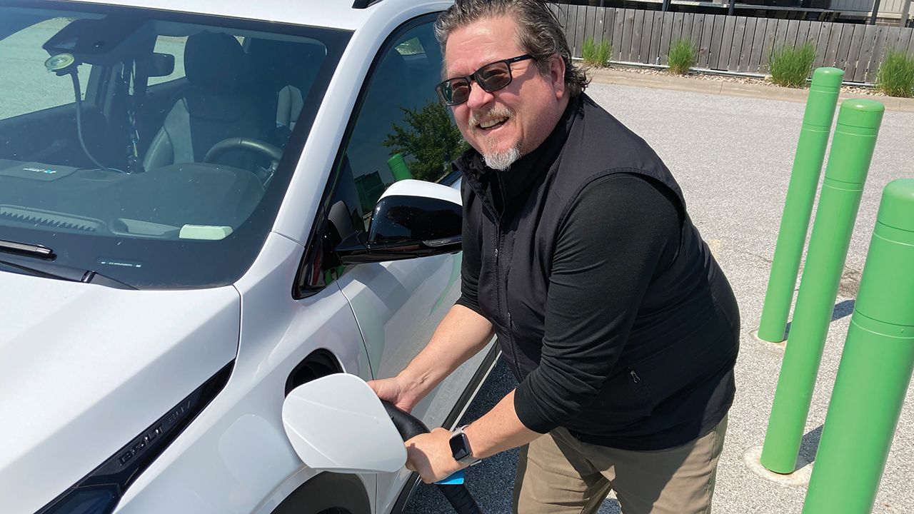 Iowa’s EV charging infrastructure growing slowly