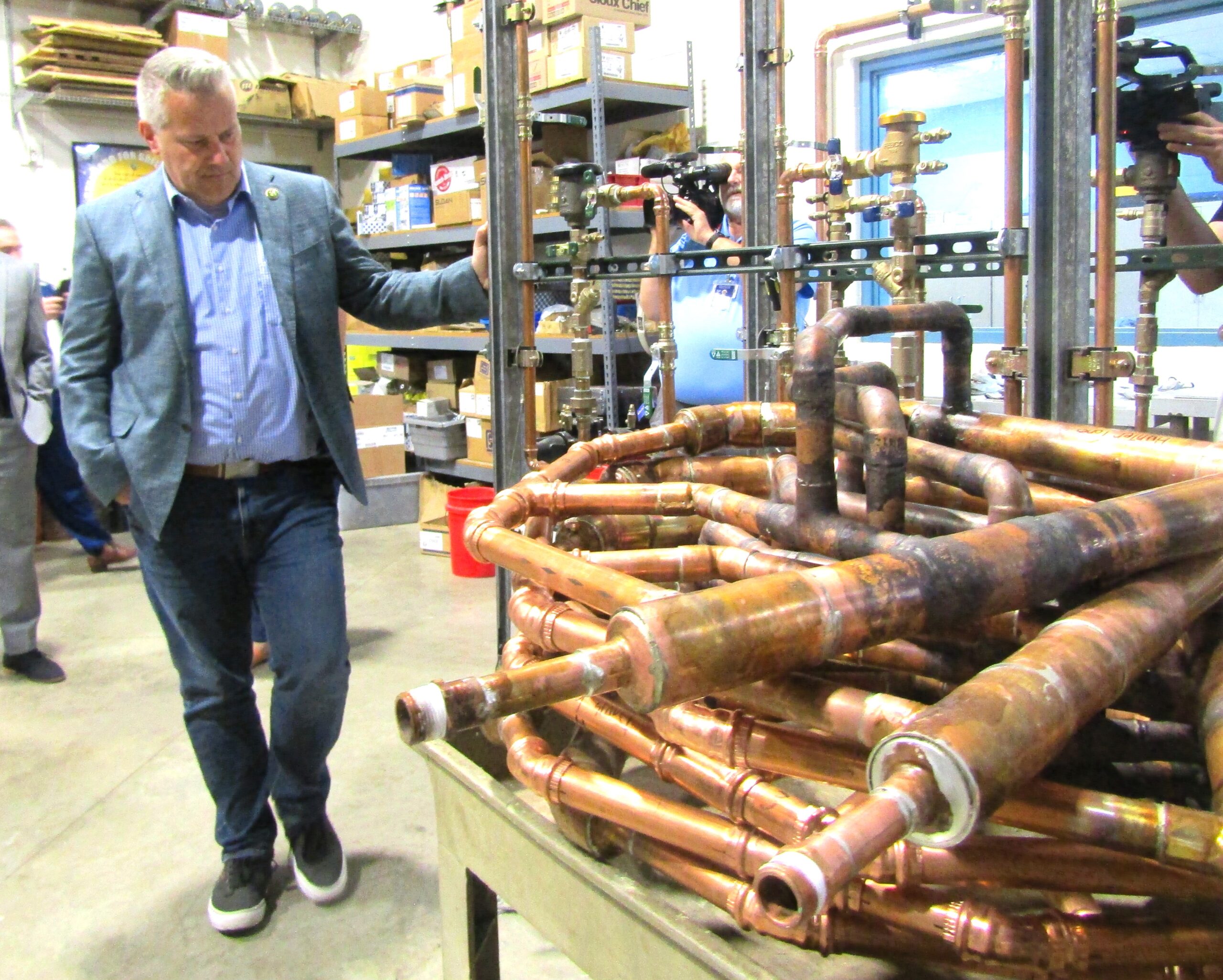 Sorensen, business leaders review QC infrastructure projects