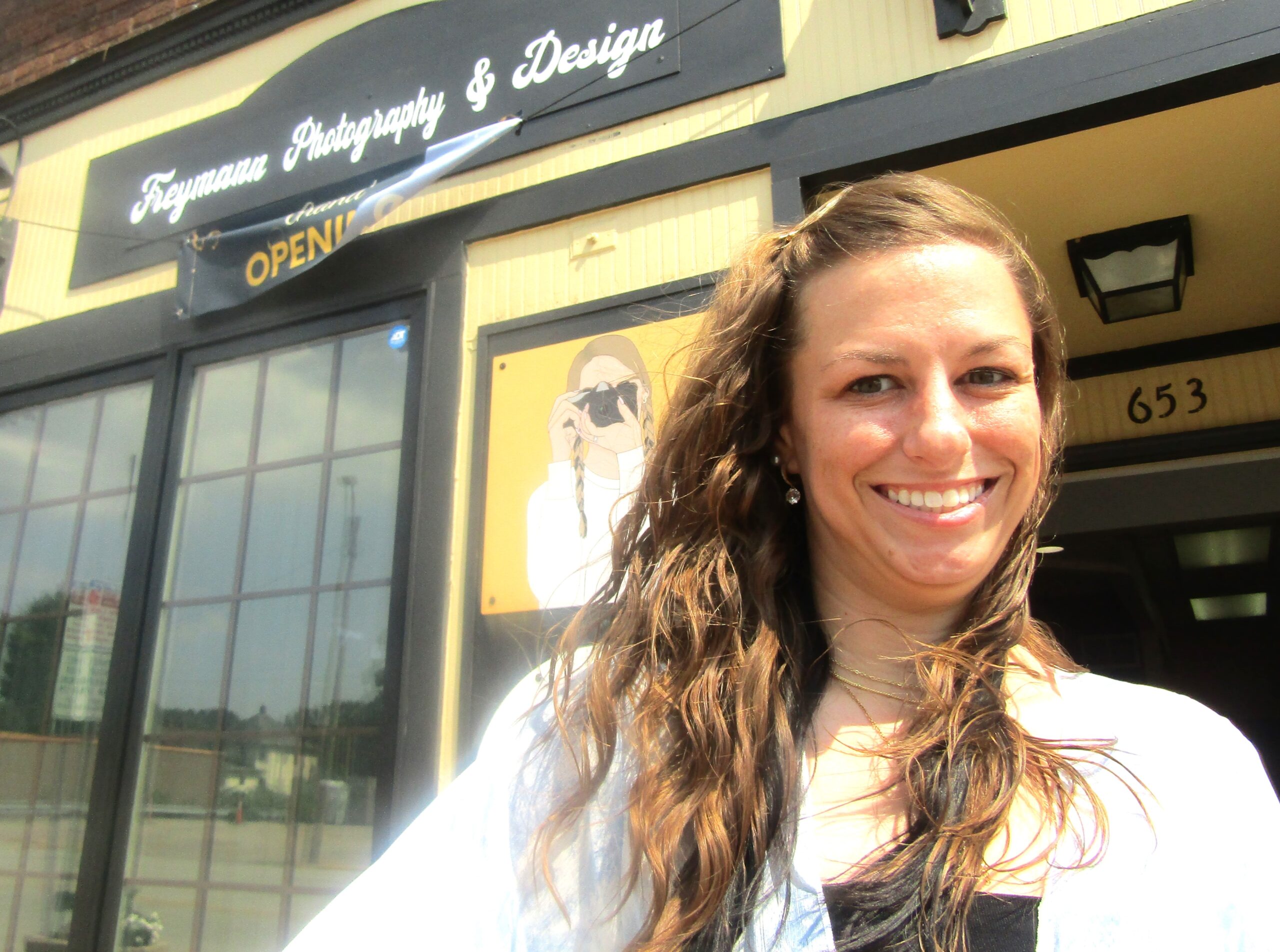 Freymann Photography opens shop in East Moline