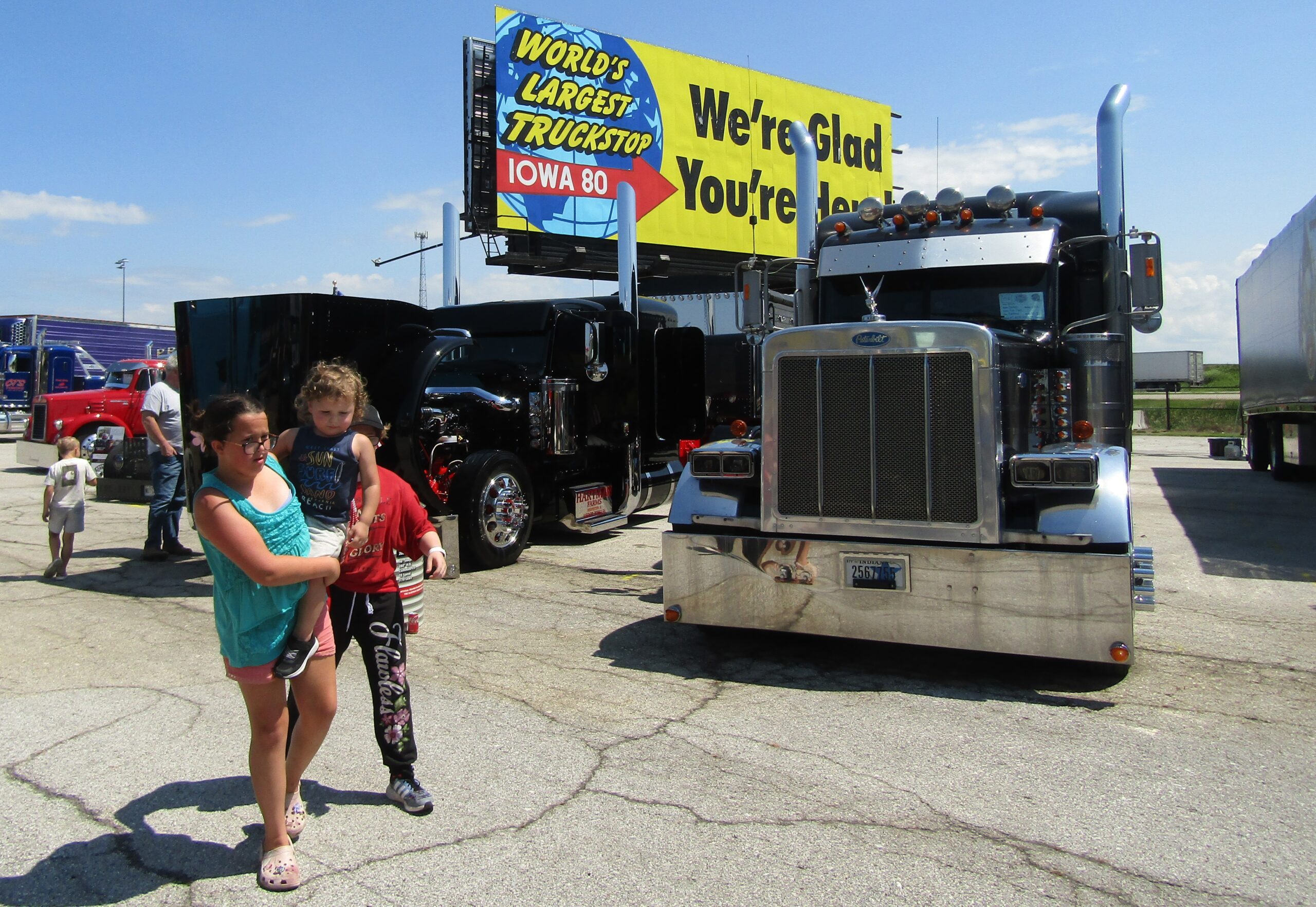 ‘This is family time’ – Thousands attend Truckers Jamboree
