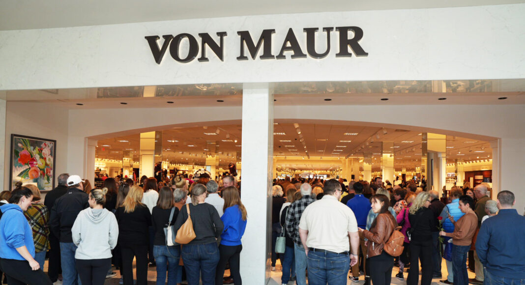 Von Maur opens doors of first store in Pennsylvania