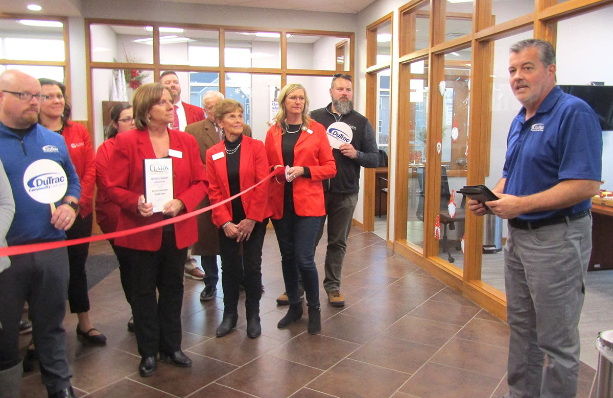 DuTrac opens new branch building in Clinton