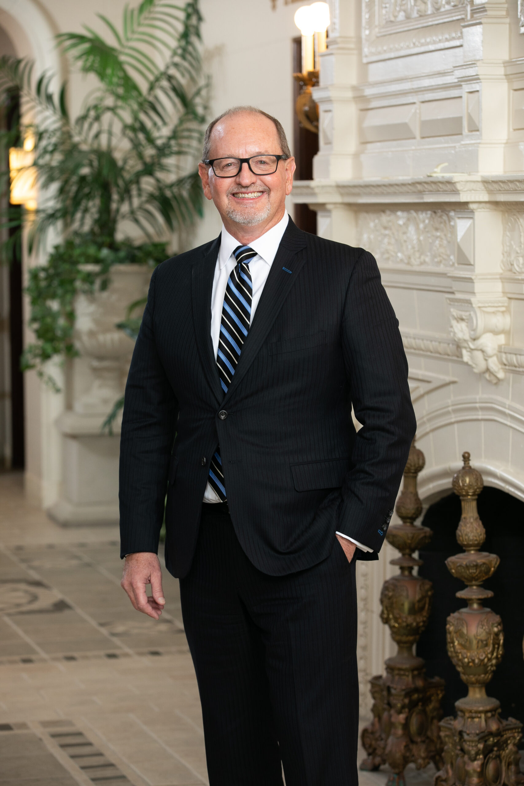 Helling will retire from QCR Holdings, Gipple to become its new CEO