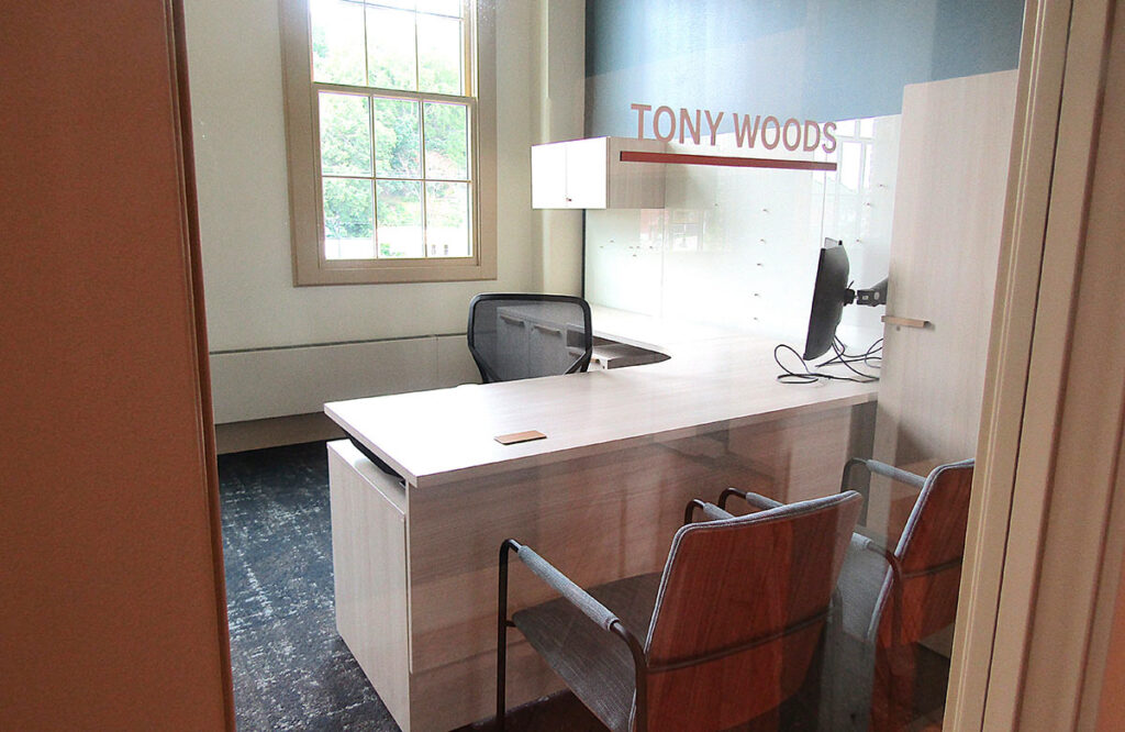 Kent gives historic Muscatine building a ‘new burst of life’