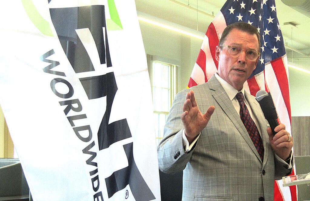 Kent gives historic Muscatine building a ‘new burst of life’