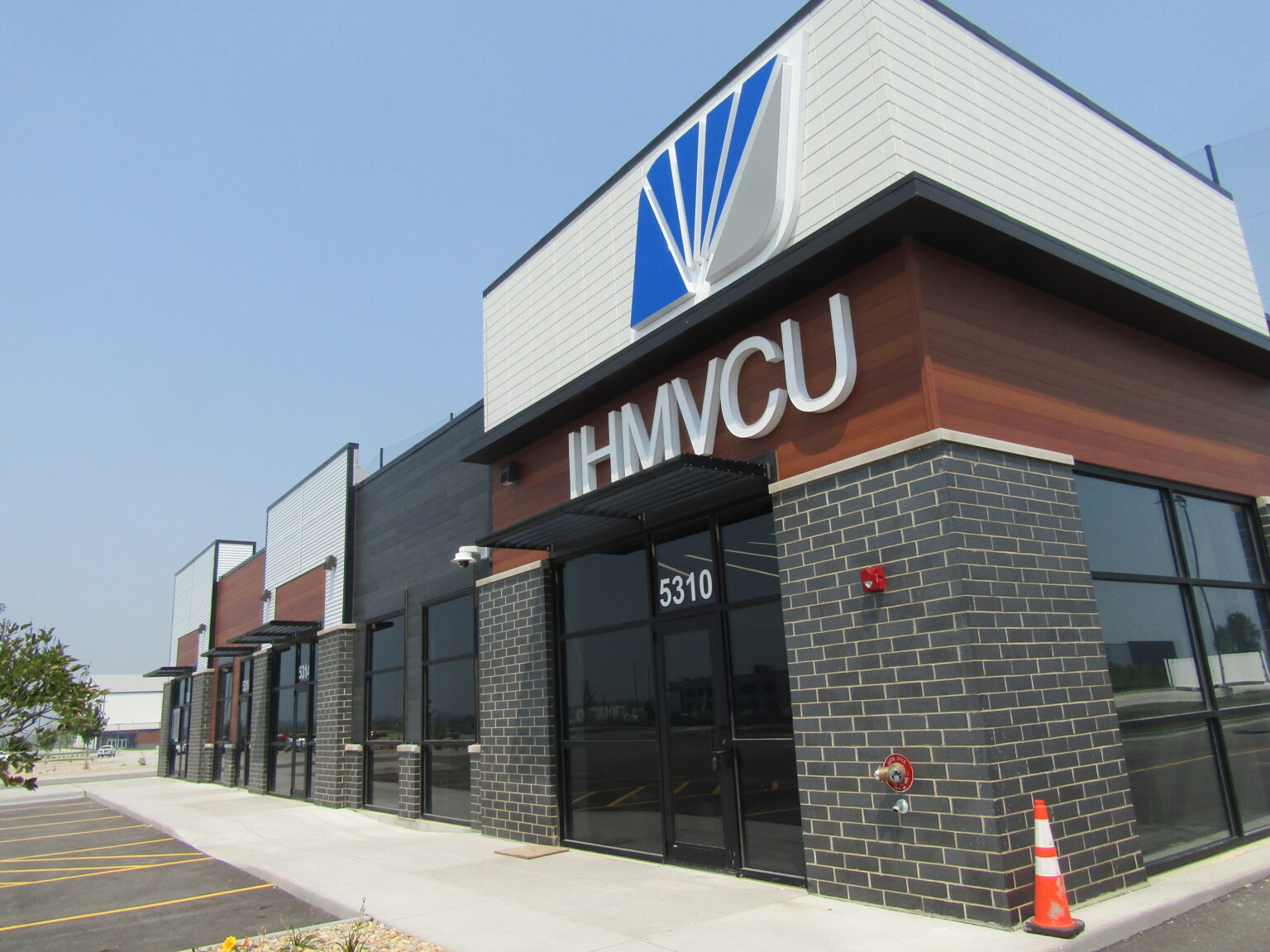 New IHMVCU financial center to open in Bettendorf's Plex
