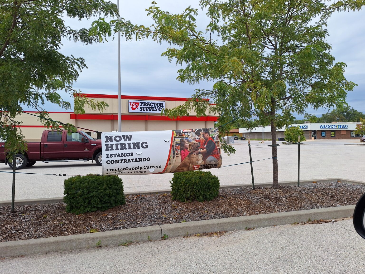 Tractor Supply marks 2,400 stores with S.C. opening