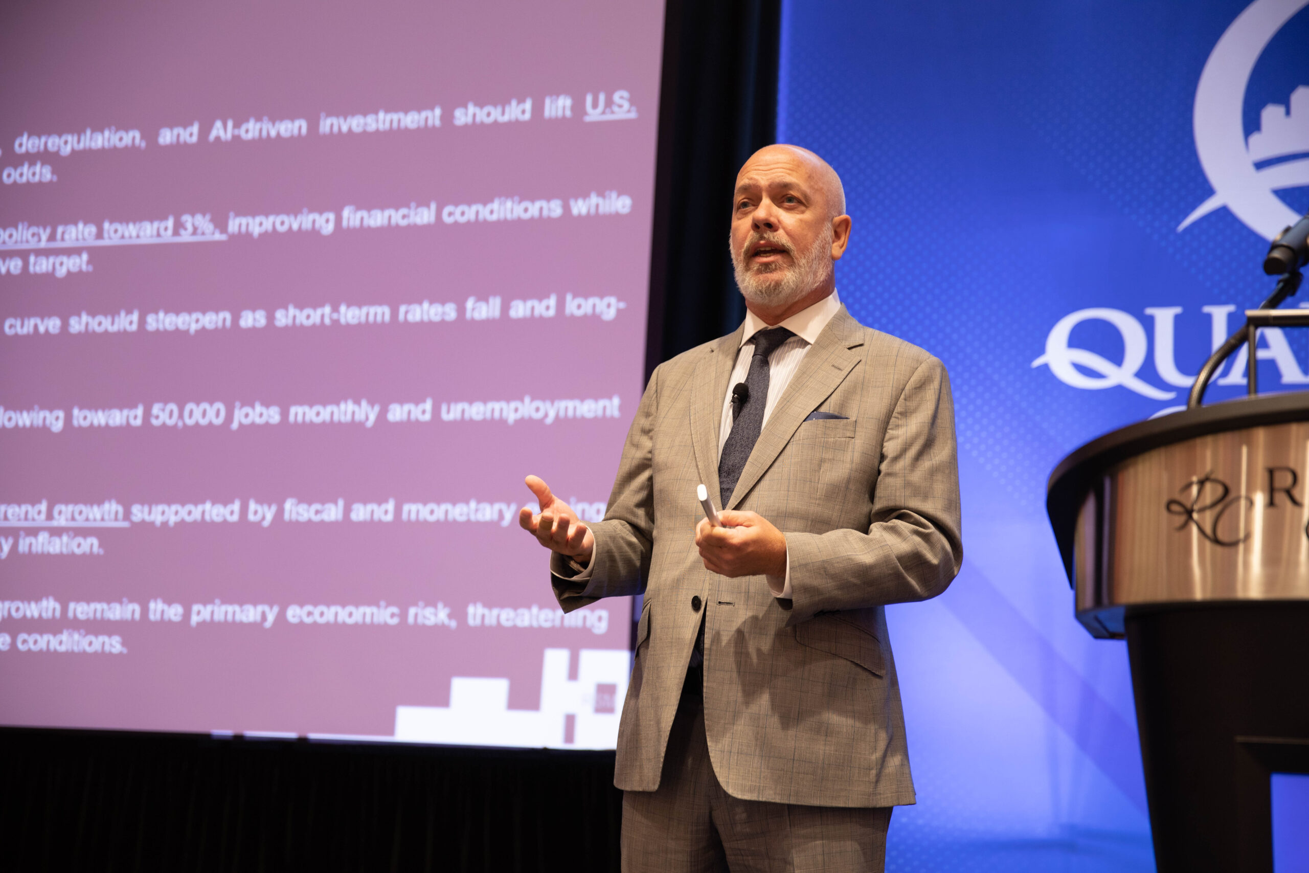 Economist forecasts ‘cautiously optimistic’ 2026 U.S. growth