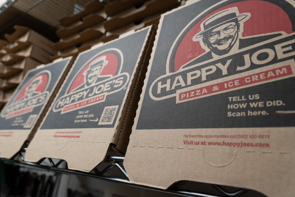 Happy Joe’s celebrates milestone growth, recognition